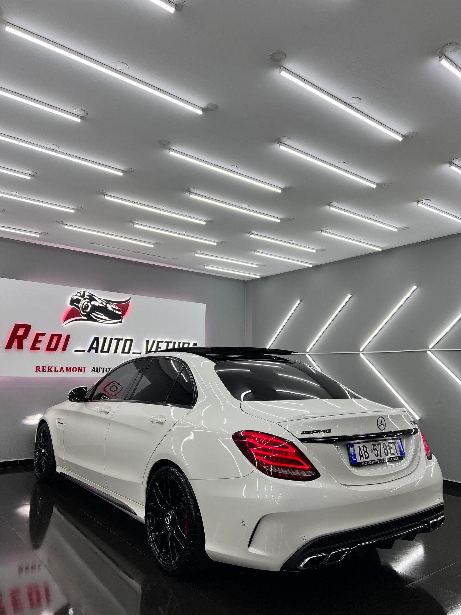 C63s //AMG V8-Biturbo - Redi Auto Vetura