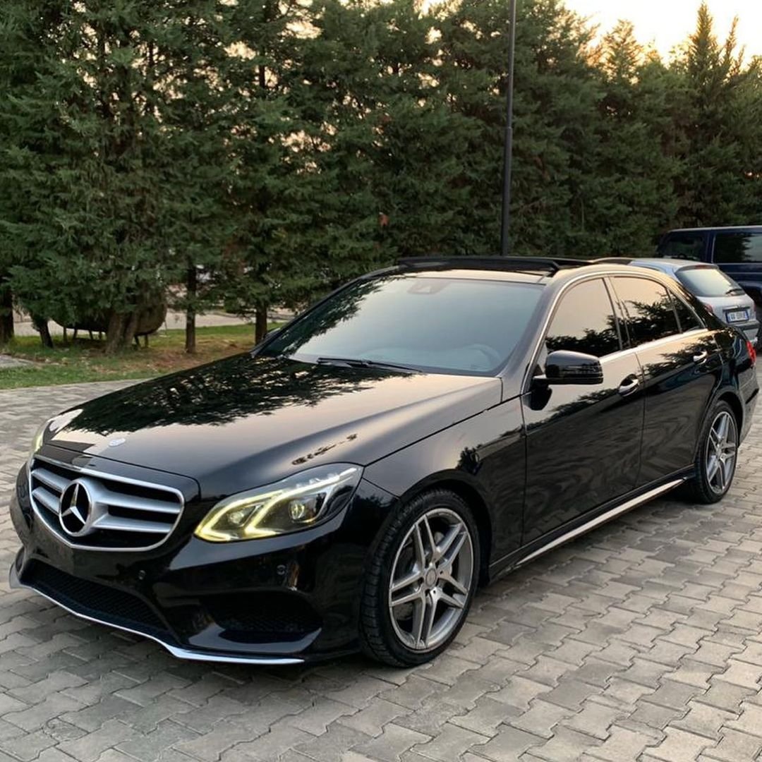 Mercedes Benz E350 AMG - Redi Auto Vetura