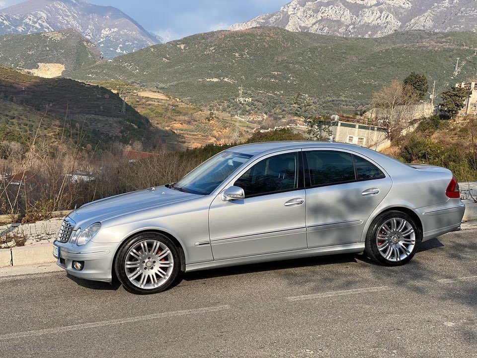 ERCEDES- BENZ W211 EVO - Redi Auto Vetura