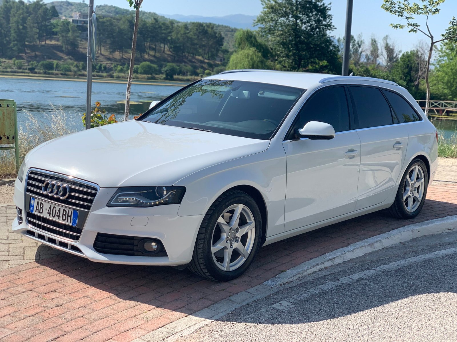 Shitet Audi A4 viti 2012 2000TDI - Redi Auto Vetura
