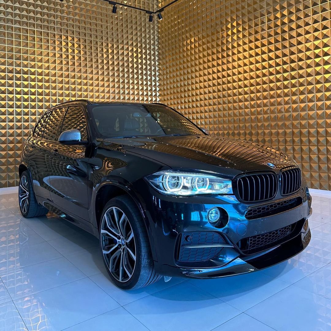 BMW X5 M50d M-Packet - Redi Auto Vetura