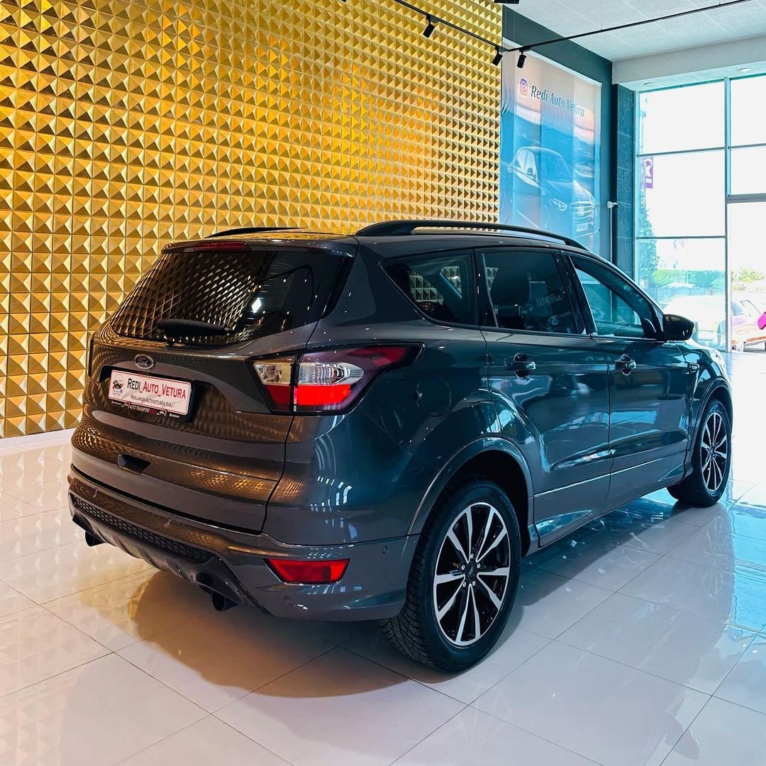 Ford Kuga ST-Line - Redi Auto Vetura