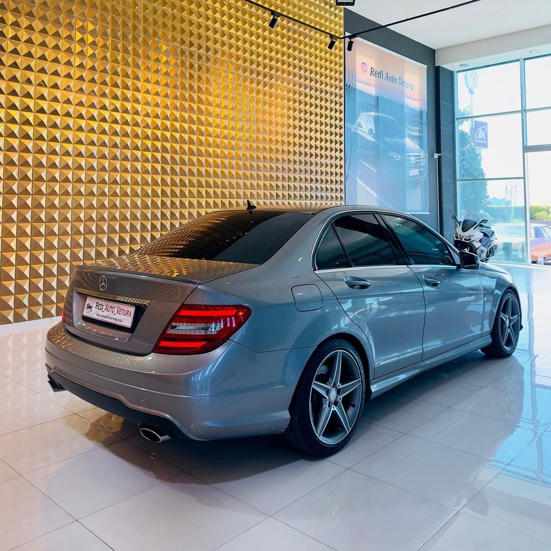 Mercedes-Benz C250 4MATIC - Redi Auto Vetura